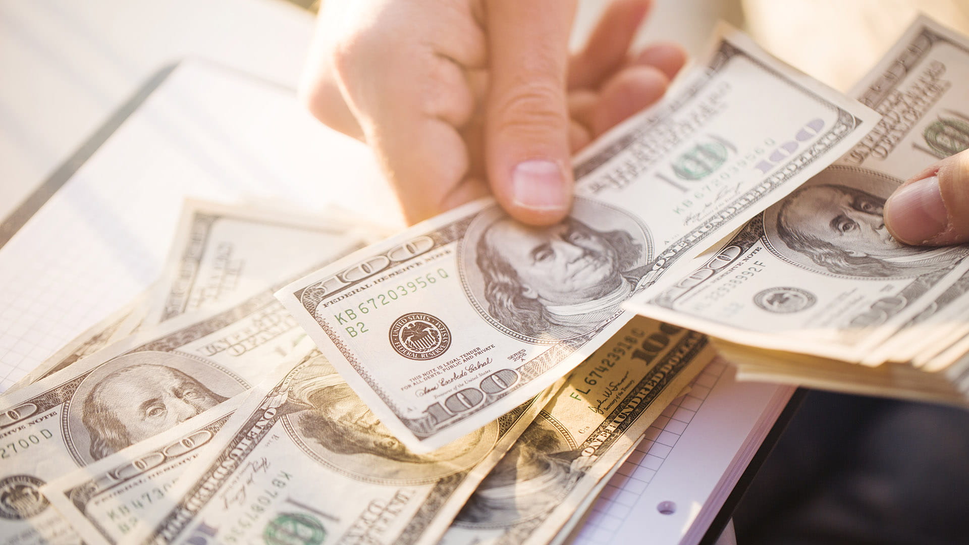 Could The Us Dollar Lose Its Reserve Currency Status