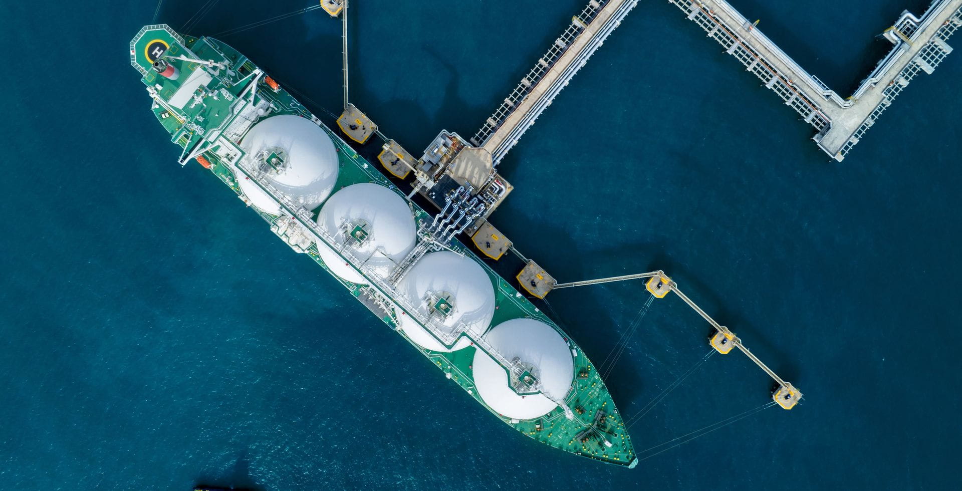 How shipping seeks to reduce its carbon footprint | AllianzGI